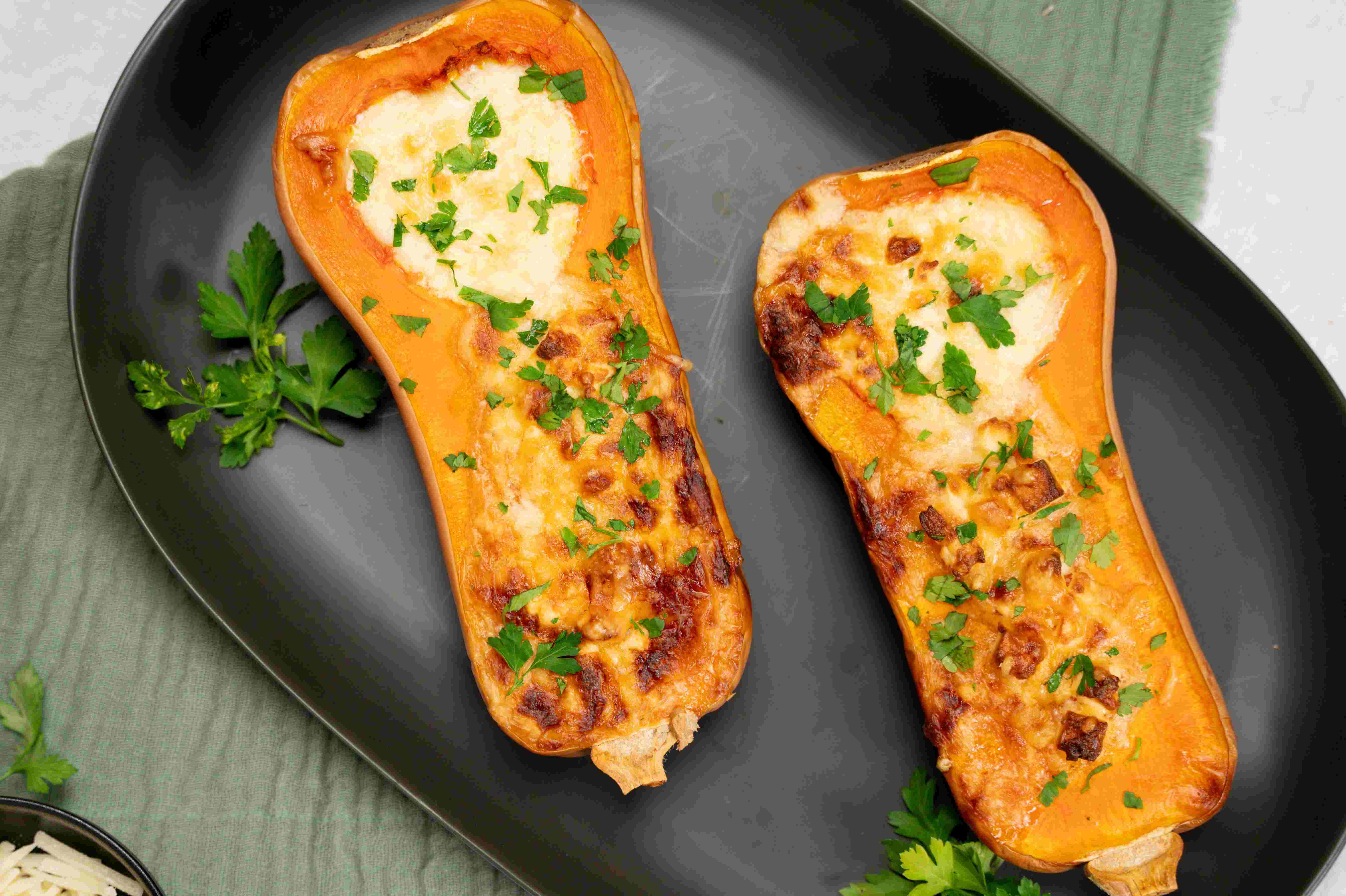 Courge butternut farcie à la feta | Plaisirs laitiers