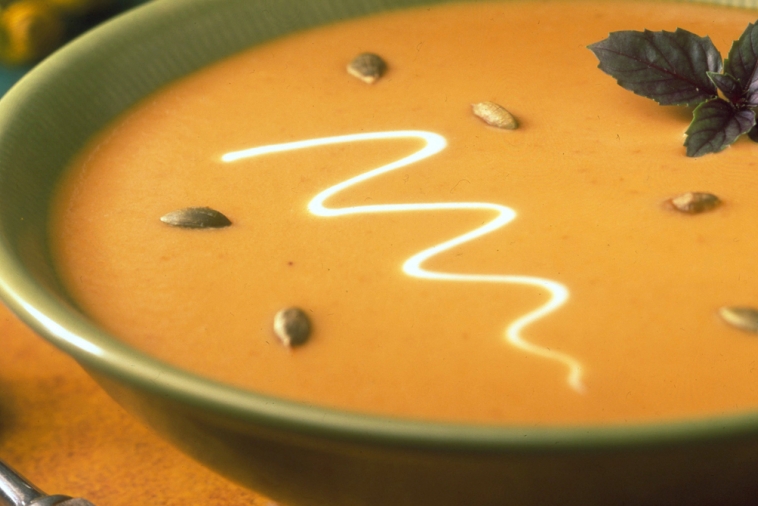 Crème de citrouille sucrée au miel et à l'ail rôti | Plaisirs laitiers
