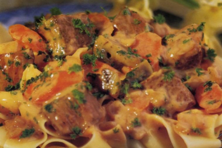 Boeuf Stroganov | Plaisirs laitiers
